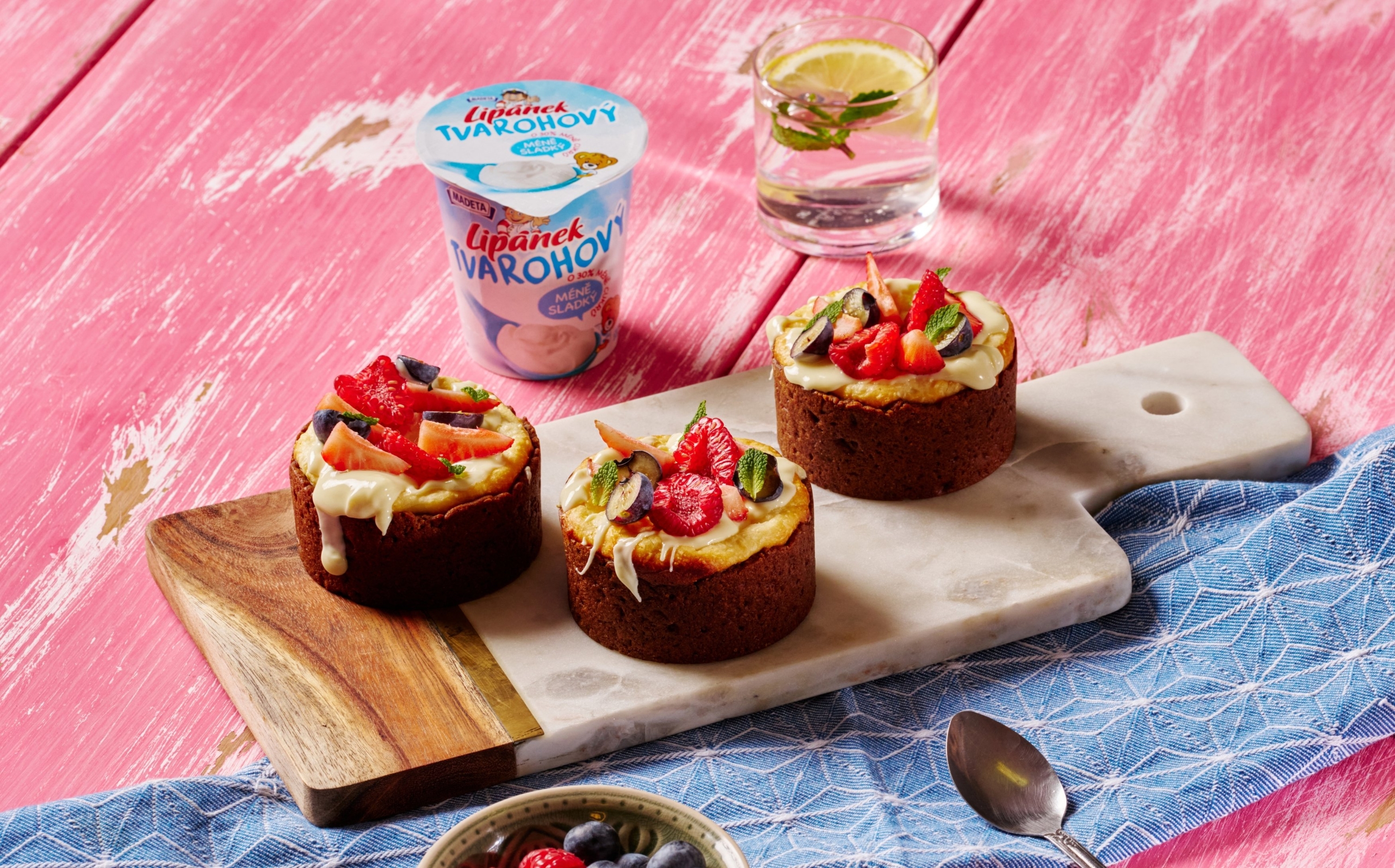 Mini cheesecake s kokosovým Lipánkem | MADETA a.s.